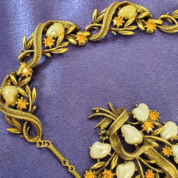Coro | Jewelry | Vintage Coro Full Parure Set Gold Toned With Baby ...
